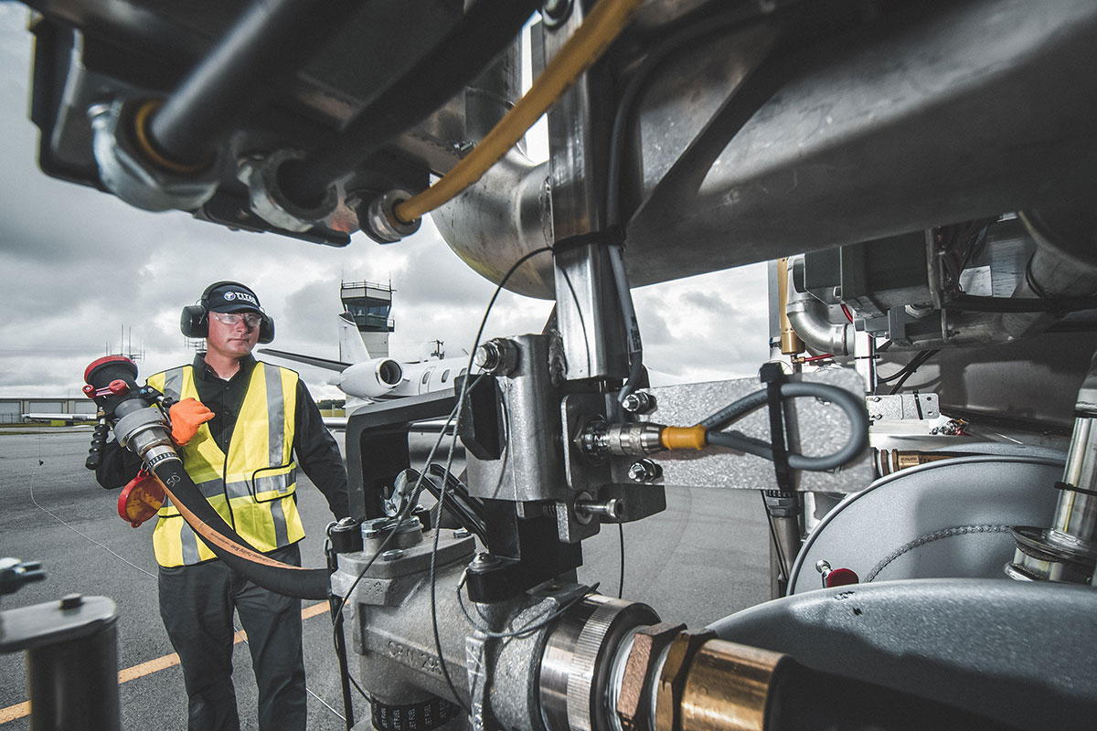 Commercial Operations | Major & Regional Airlines | Commercial Fuel